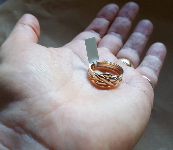 Puzzle Ring Meaning What Is It And Why Do People Wear Them 