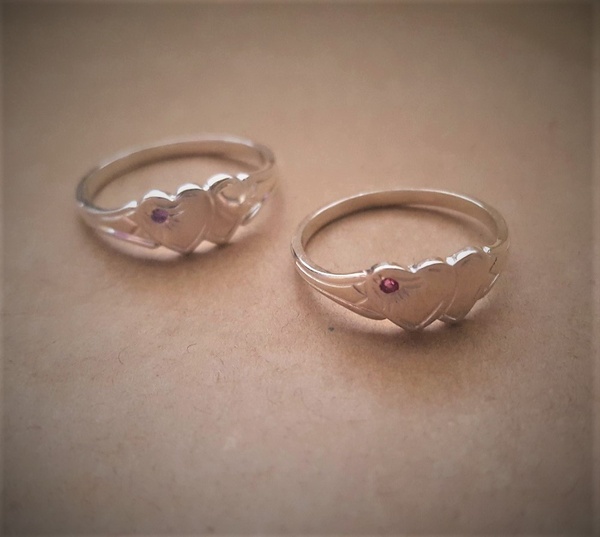 What Is A Signet Ring What Meaning Does A Signet Ring Have what-is-a-signet-ring-what-meaning-does-a-signet-ring-have